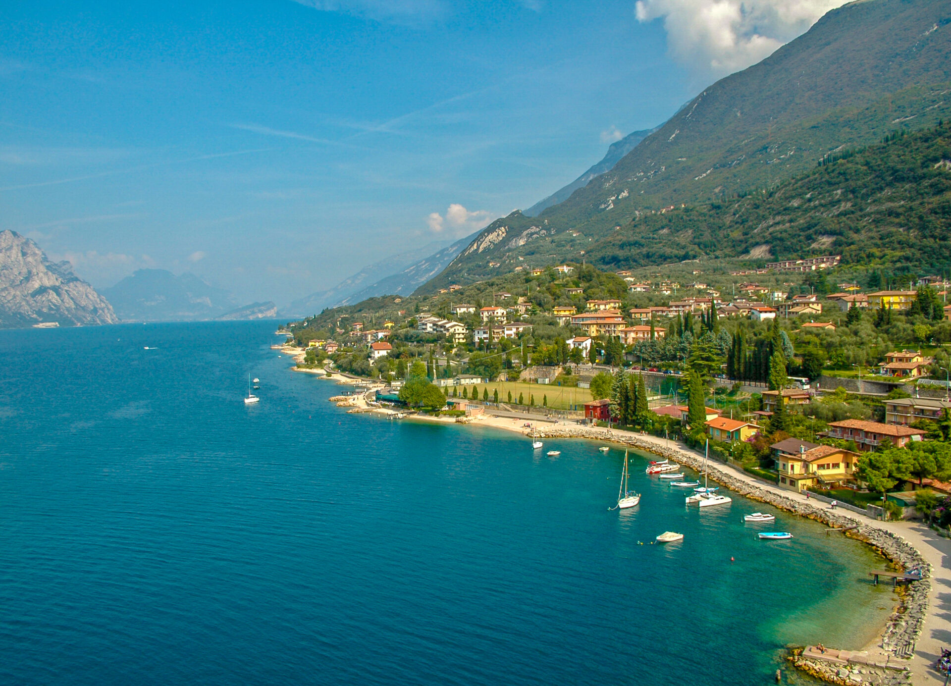 Spannende Schnster Ort Gardasee Bildernull